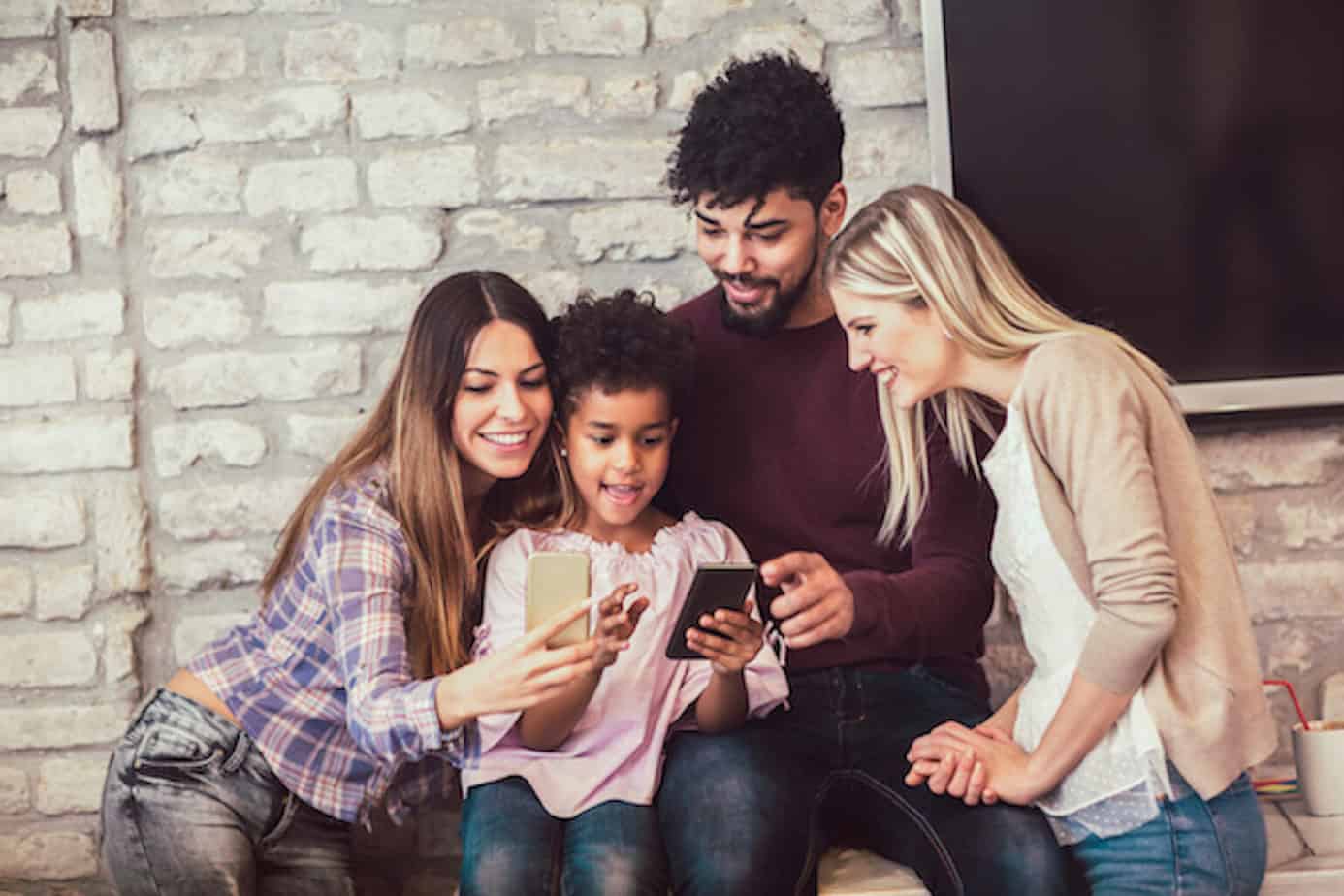 A Family App For All: The 11 Best Apps For The Whole Family • FamilyApp