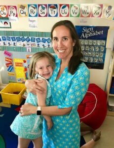 Effortlessly Classic Mom On The Street: Julie Liebler • FamilyApp