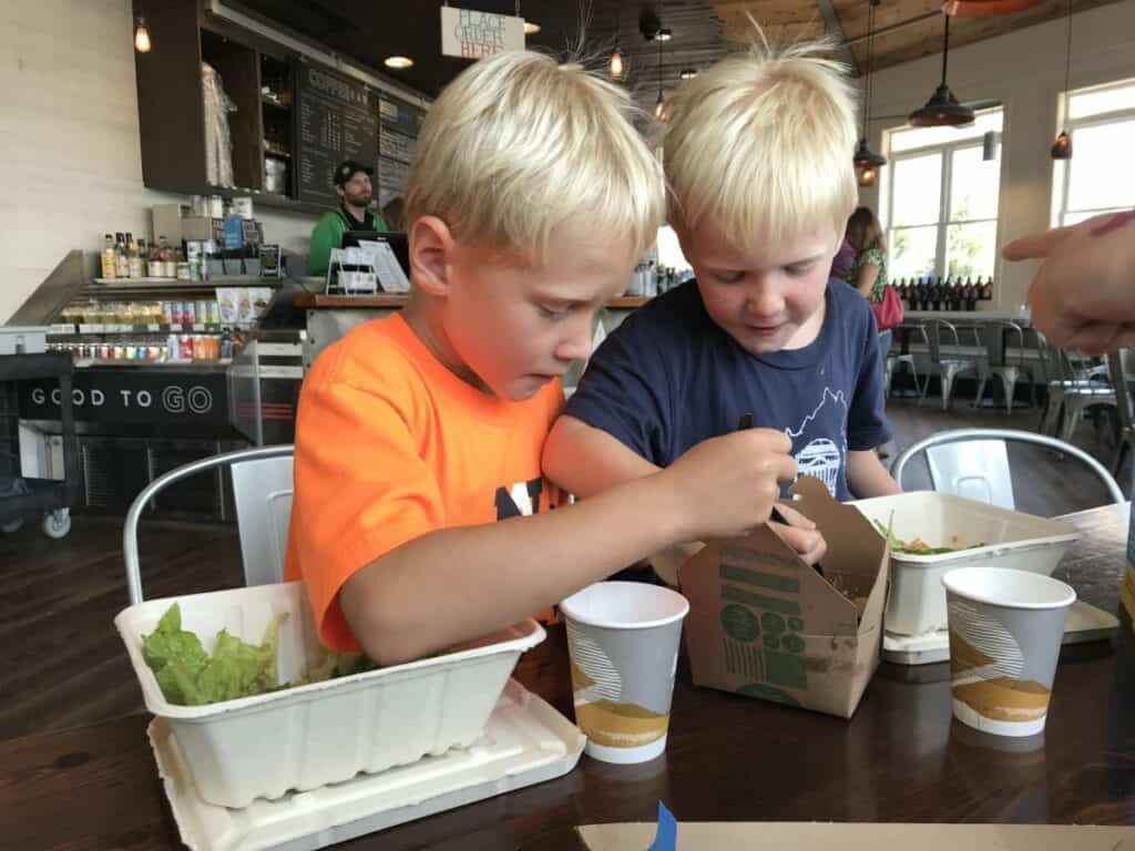 Kid-Friendly Takeout: Great Meals For Families On The Go • FamilyApp