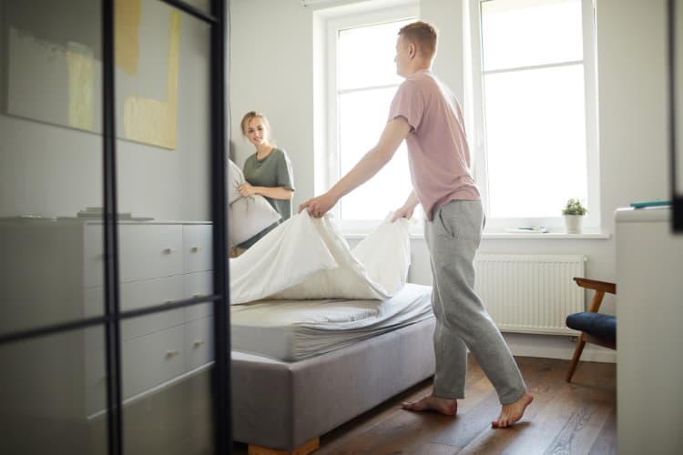 Making The Bed: Powerful Small Habits For Healthier Living • FamilyApp